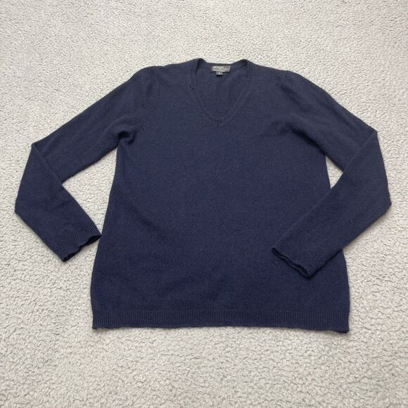 Morgan Taylor | Sweaters | Morgan Taylor Navy Vneck Sweater | Poshmark